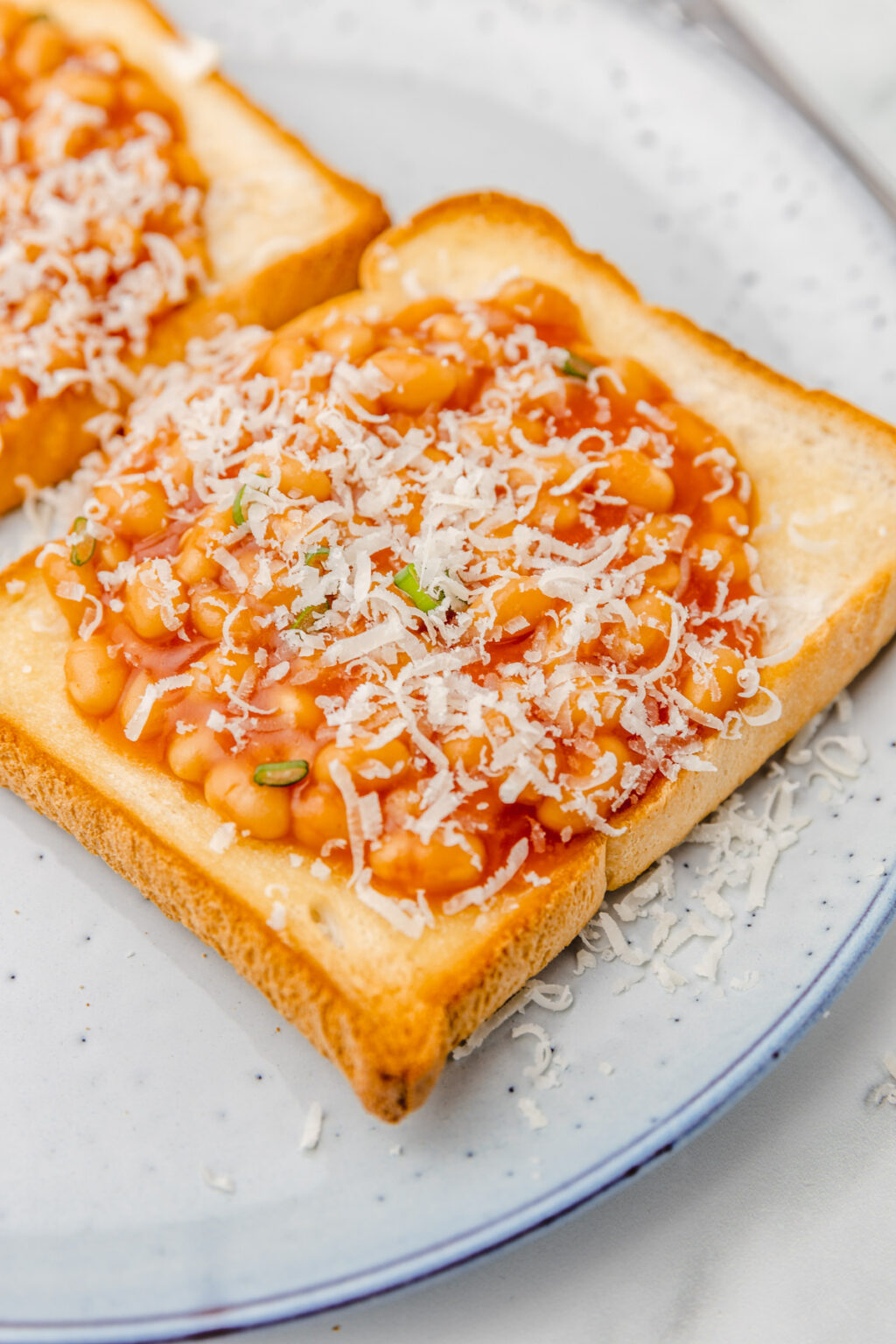 British Beans On Toast (Baked Beans With Toast) - yourcookingbuddy.com